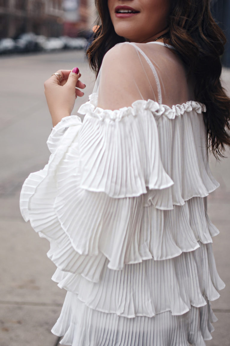 A RUFFLE TOP YOU NEED TO TRY | CHIC TALK | CHIC TALK