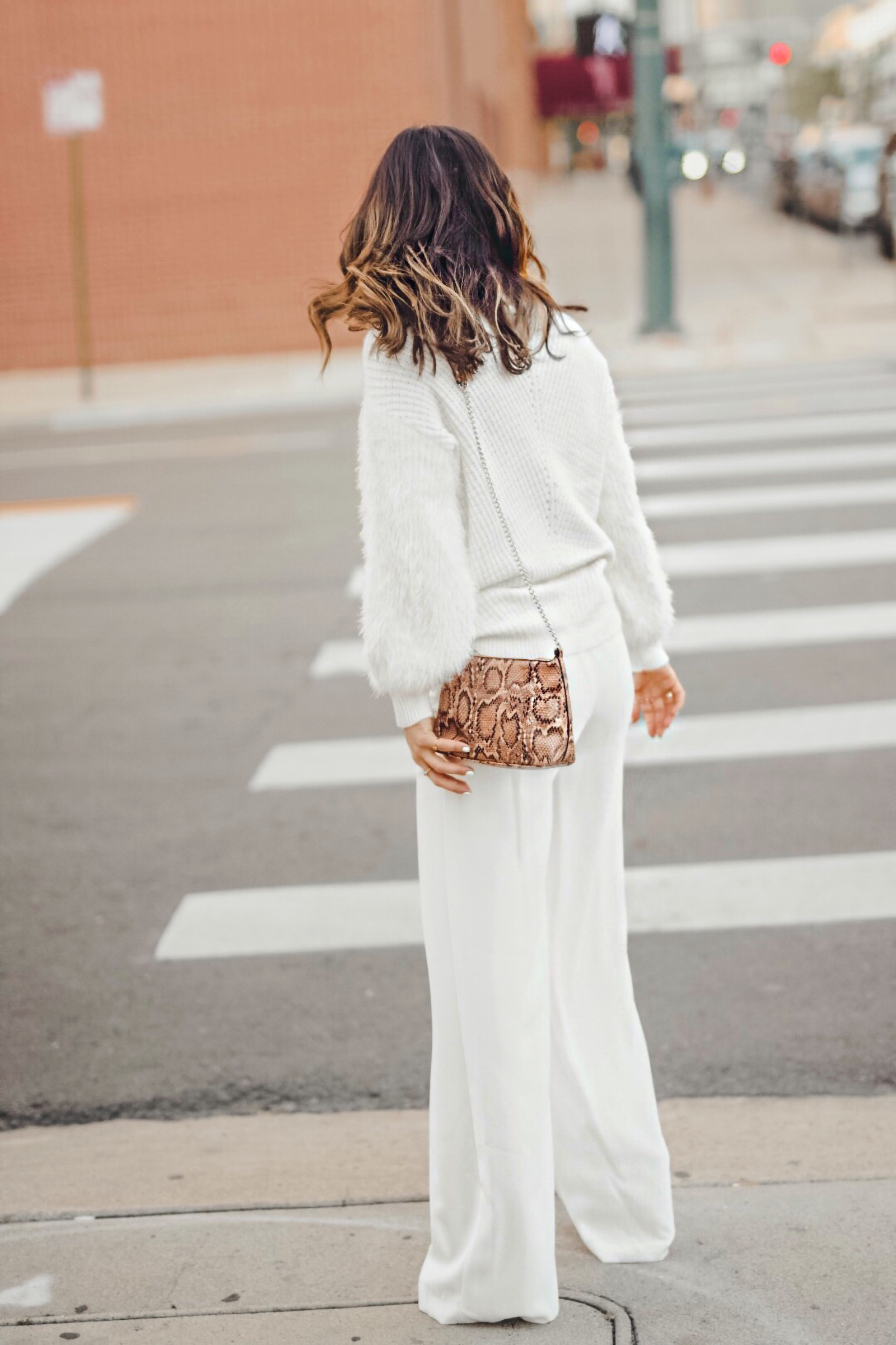 HOW TO STYLE WHITE THIS FALL | CHIC TALK