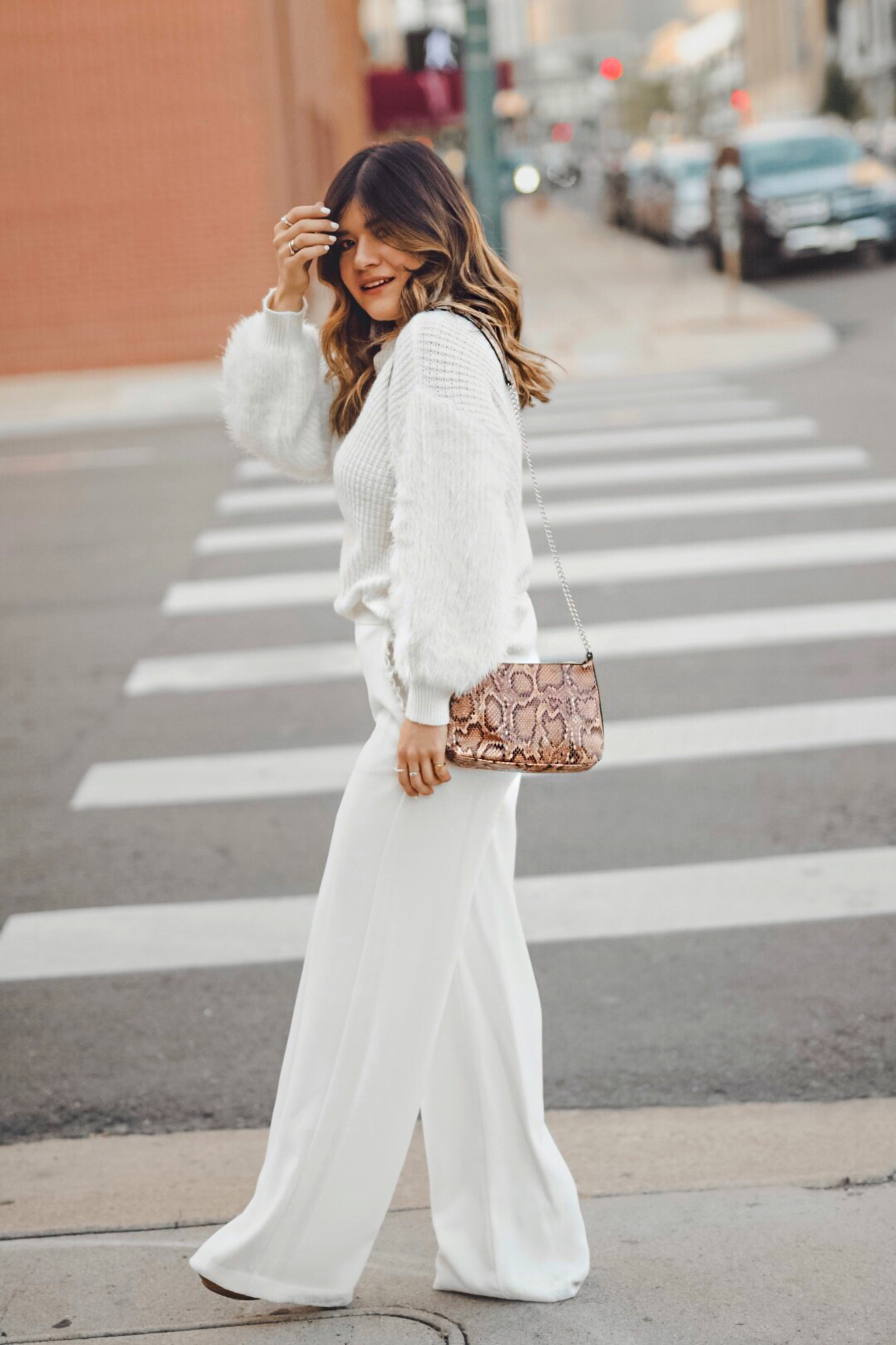 HOW TO STYLE WHITE THIS FALL | CHIC TALK