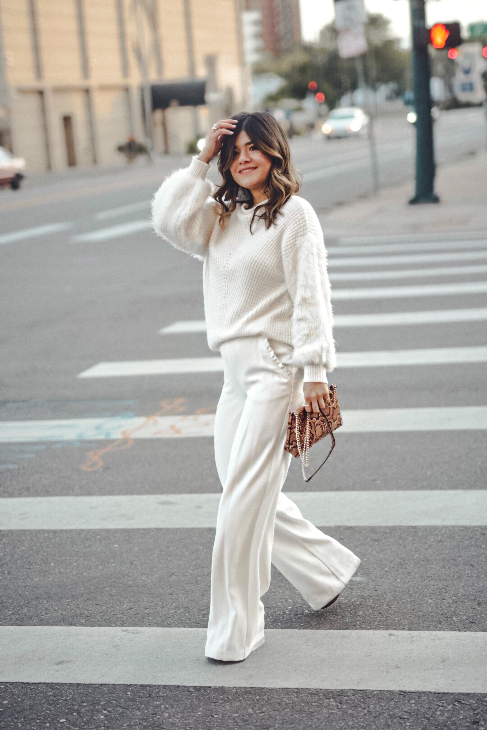 HOW TO STYLE WHITE THIS FALL - CHIC TALK