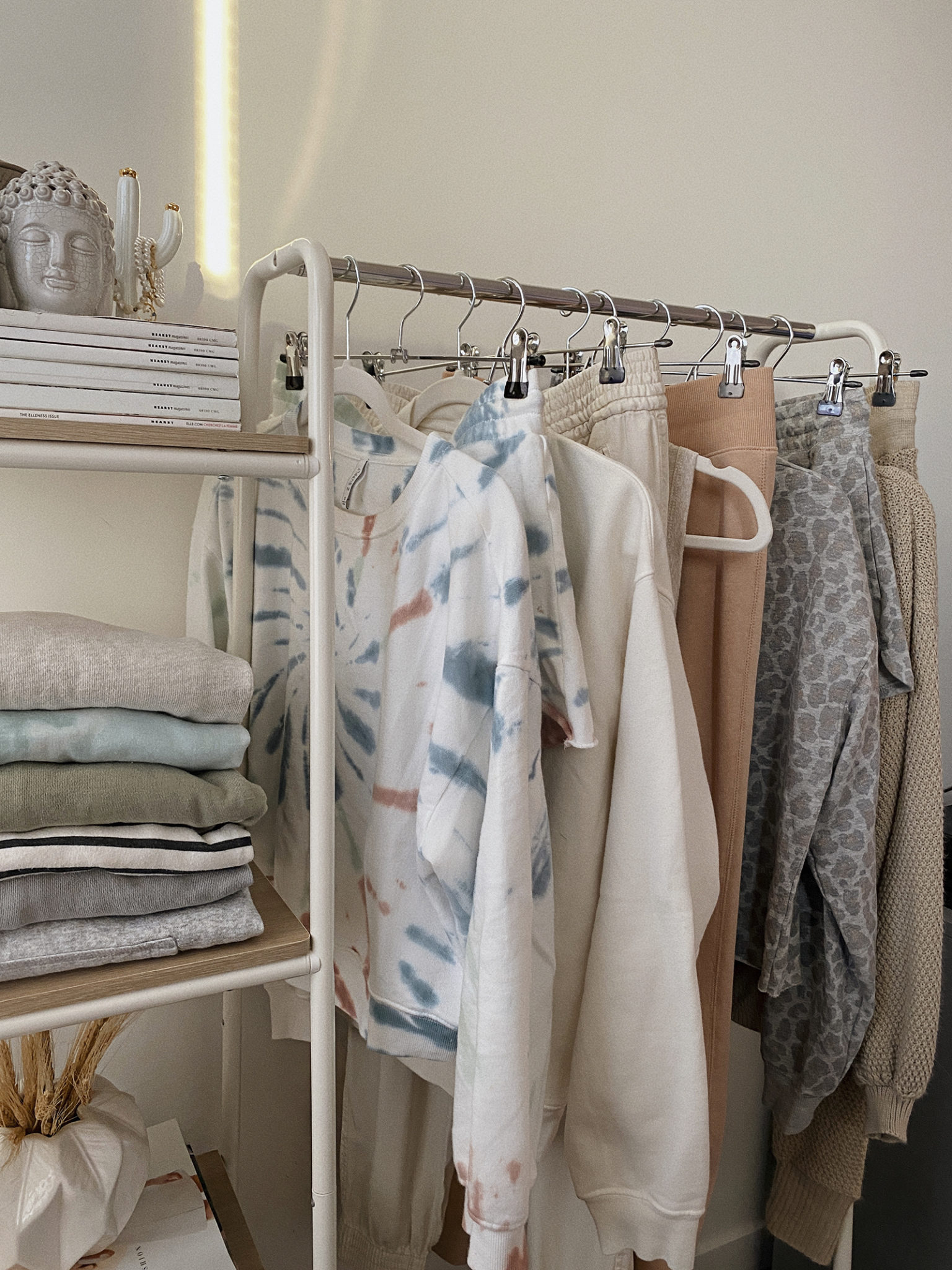 COZY LOUNGE SETS TO WEAR RIGHT NOW | CHIC TALK | CHIC TALK