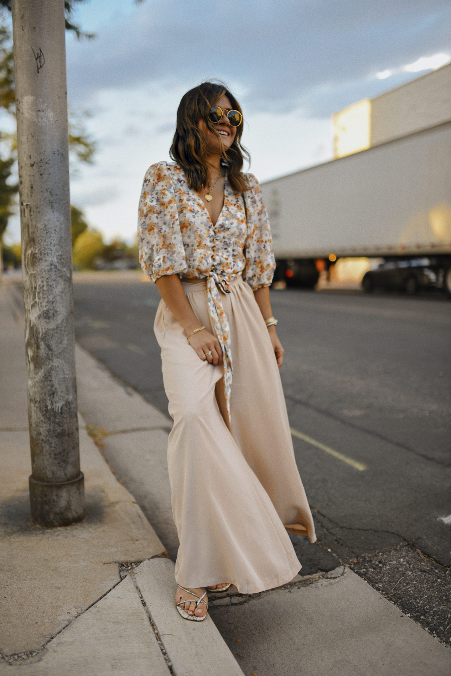 A CHIC WAY TO STYLE FLORAL TOPS | CHIC TALK | CHIC TALK