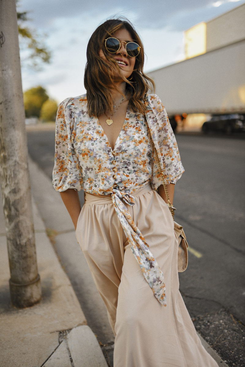 A CHIC WAY TO STYLE FLORAL TOPS - CHIC TALK