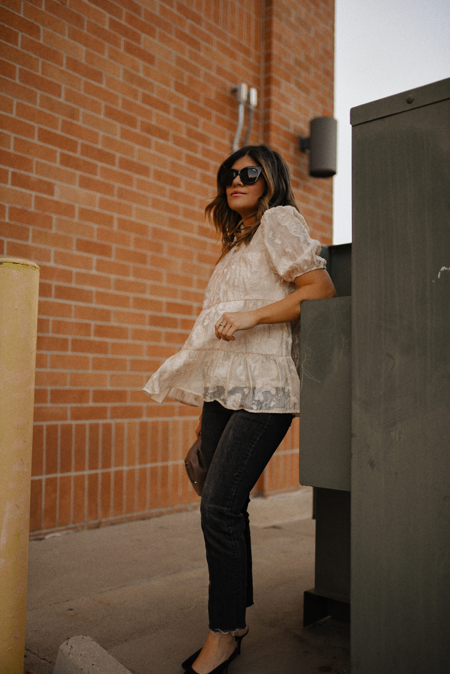 BABY BUMP FRIENDLY TOPS TO WEAR DURING PREGNANCY - CHIC TALK