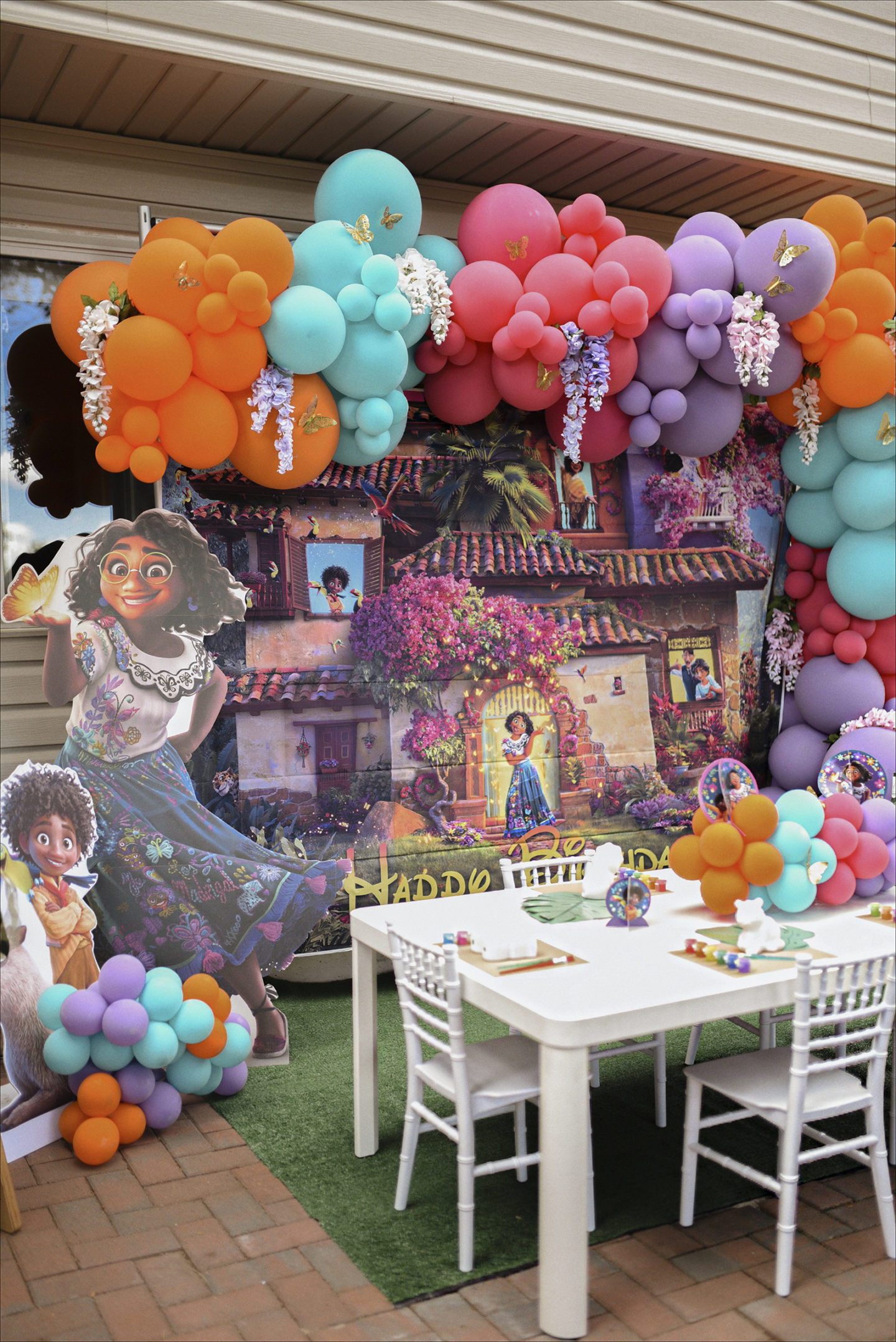 ENCANTO BIRTHDAY PARTY DECOR IDEAS | CHIC TALK | CHIC TALK