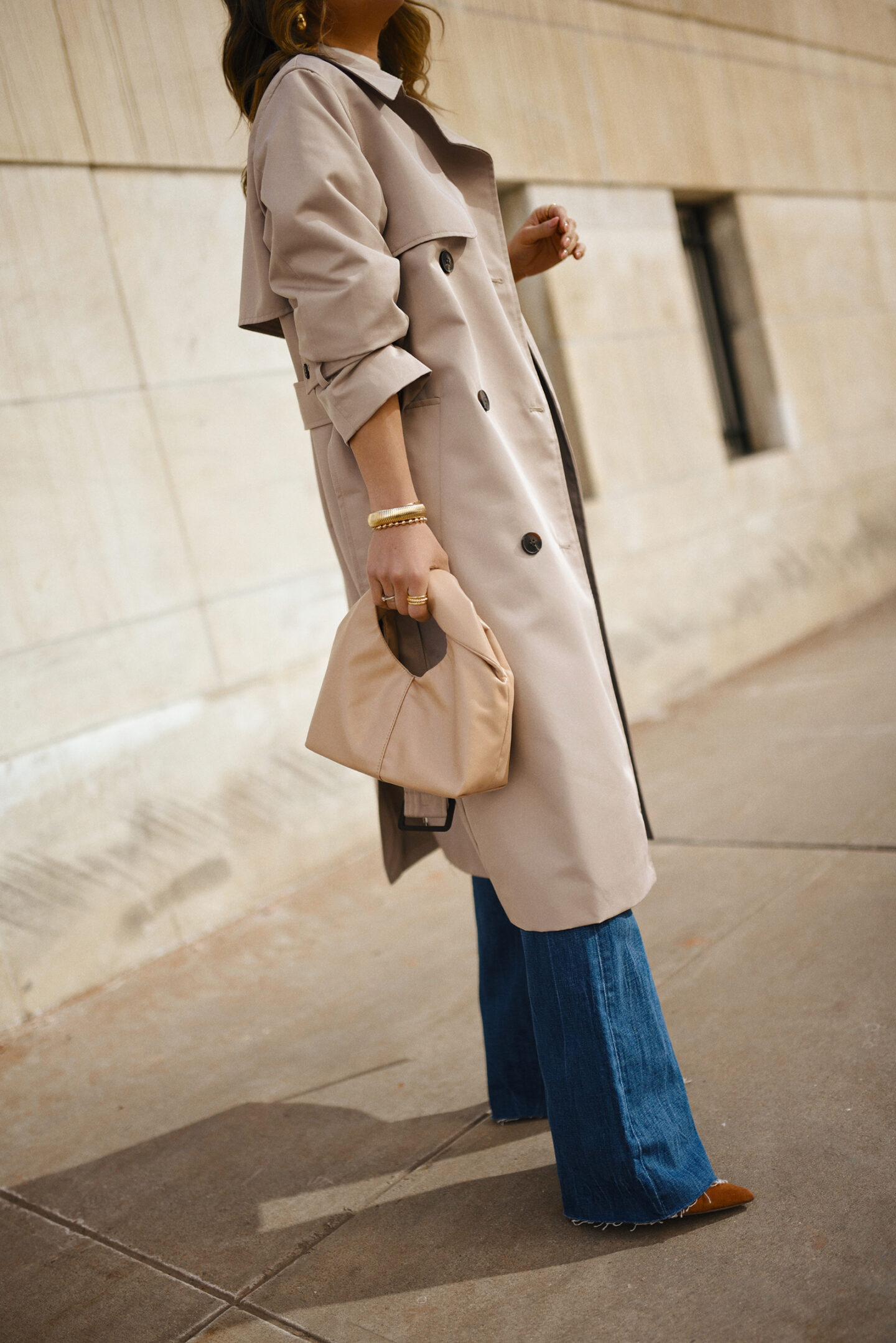 WHY YOU NEED WIDE LEG JEANS IN YOUR CLOSET - CHIC TALK